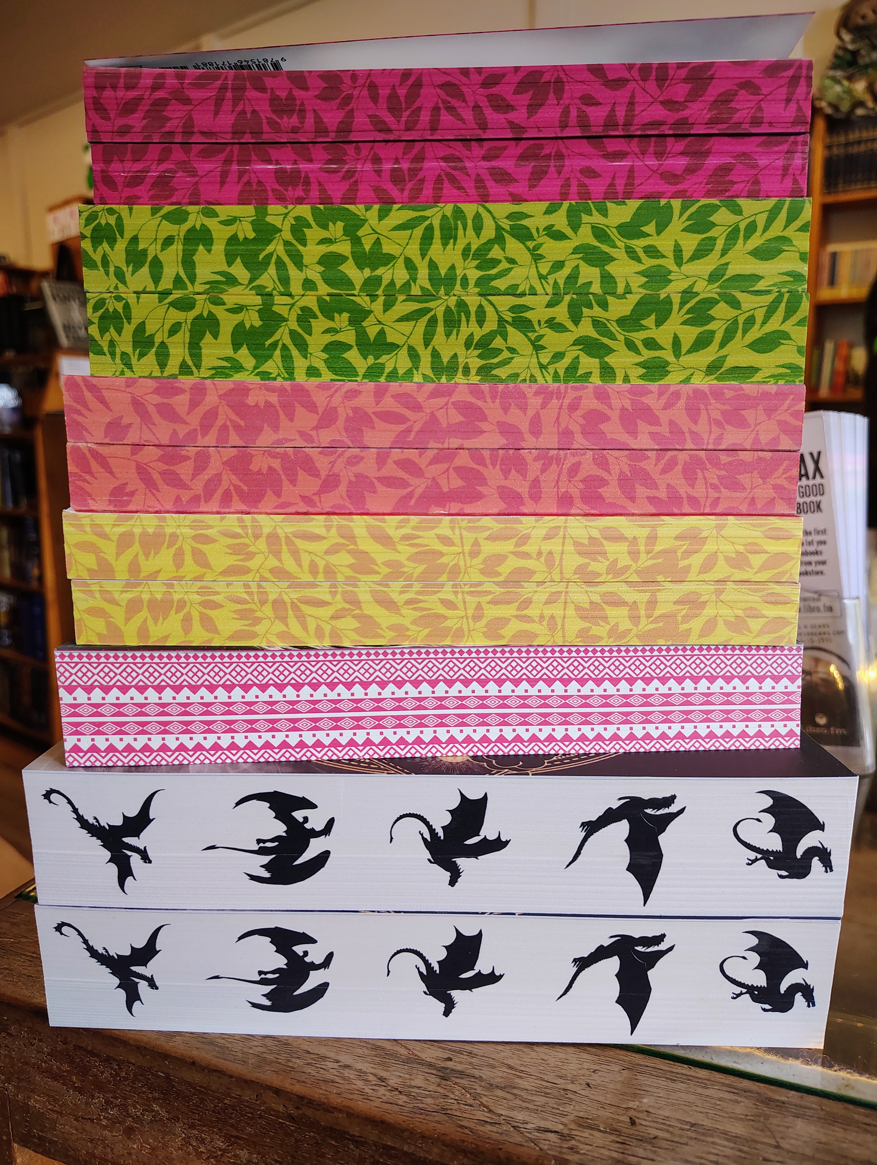 Beautiful Sprayed Edges ~ Books 'n' Bears